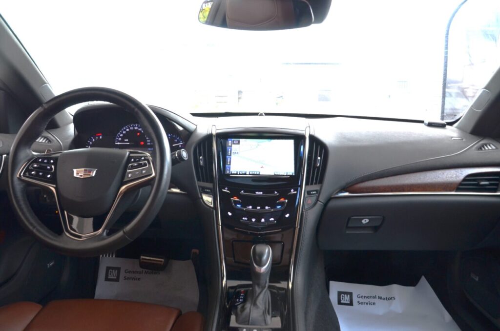 【お求めやすい価格のキャデラックをVIPAUTO PREMIUMにて絶賛販売中！！】 | ビップオート