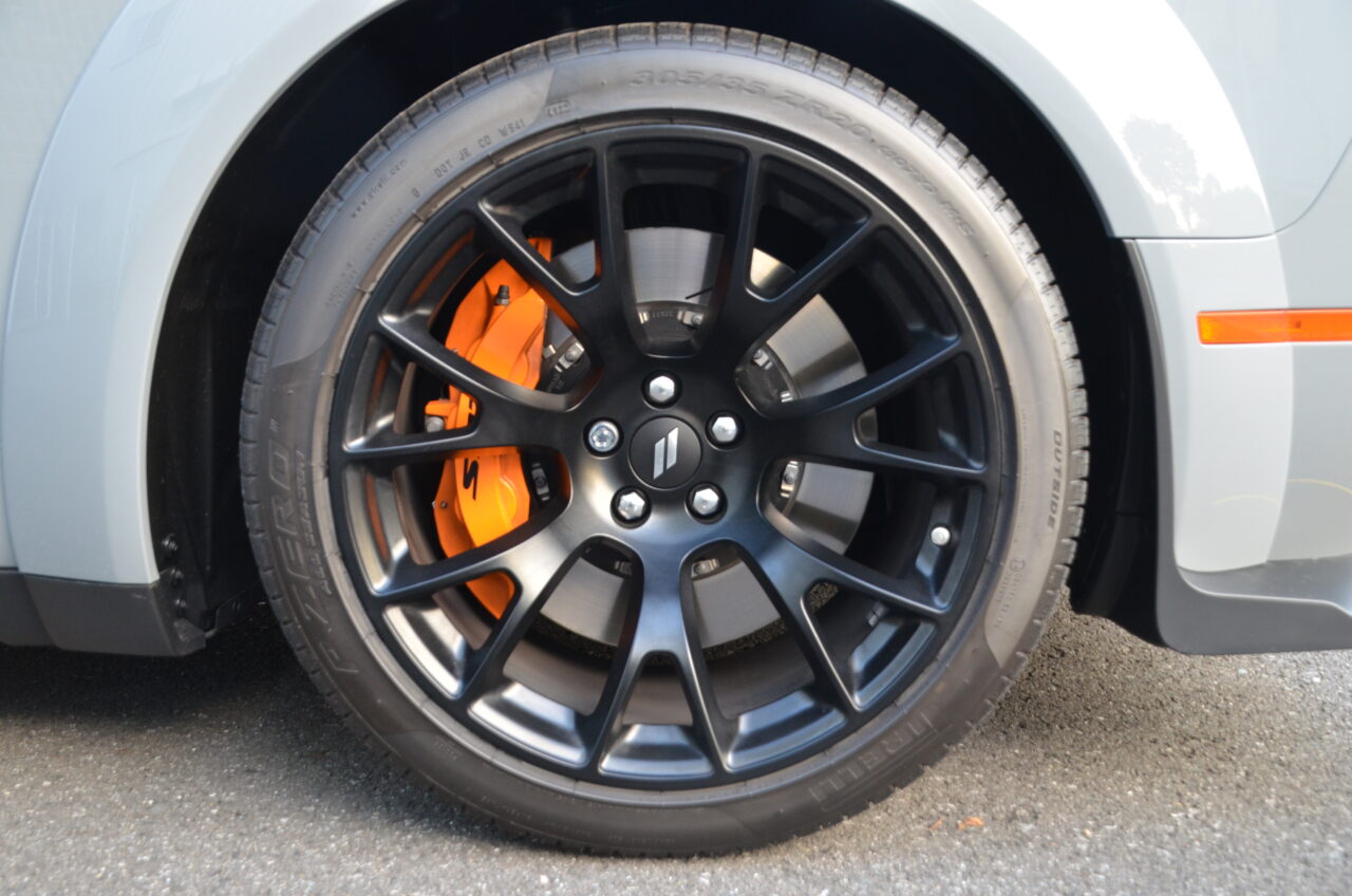 渾身の1台 6.4リッターHEMI ダッジチャレンジャーR/Tスキャットパックワイドボディのご紹介です！ | ビップオート